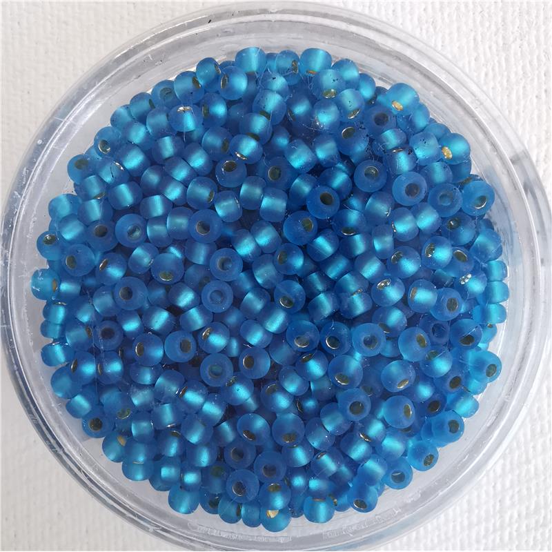 PERLE MAT SR. SRED. SV. MODRE 2,6MM 17G